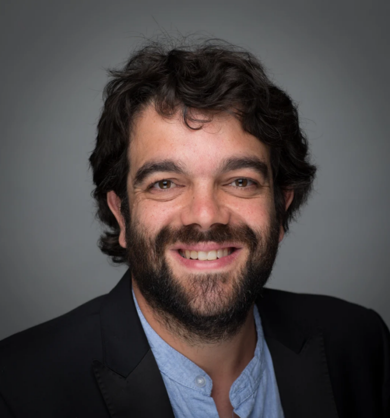 COVID jab linked to lower risk of COVID-19-related clot and heart complications | NIHR Oxford ...